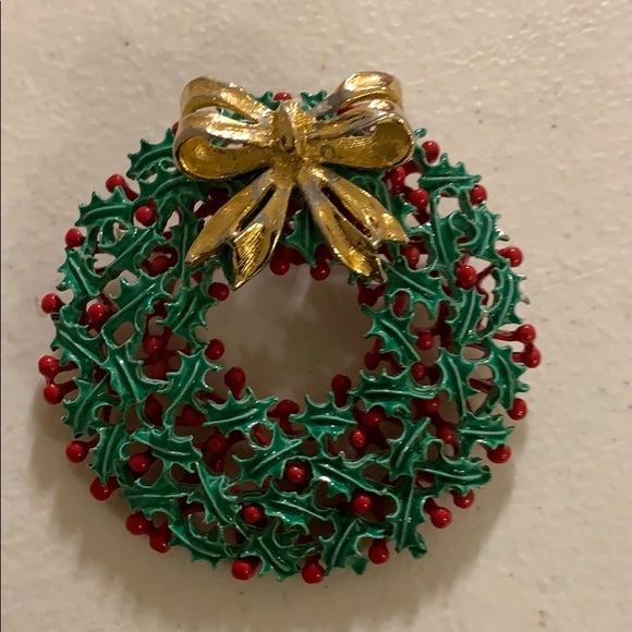 Jewelry | Vintage Christmas Wreath Pin | Poshmark